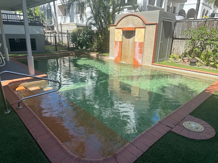 Studio Apartment In Cairns - Cairns