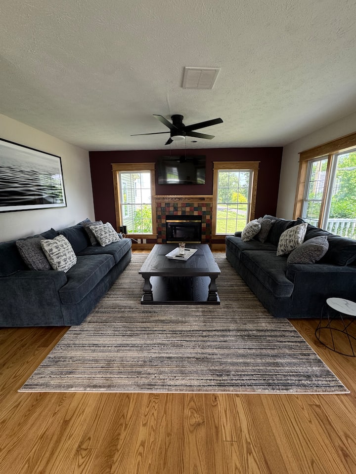Summer House On Cayuga Lake - Seneca Falls, NY