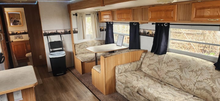 Sunset Beach Camper In Fairport On 435' Of Lake Mi - Michigan