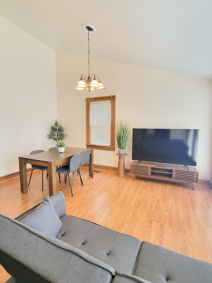 Emerald Downtown Historic Home | Lucas Oil Stadium - Indianapolis, IN