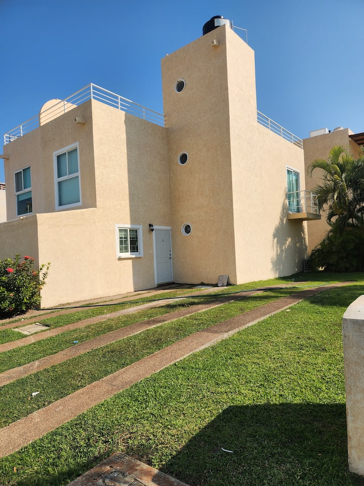 Bonita Casa En Marina Diamante - Acapulco