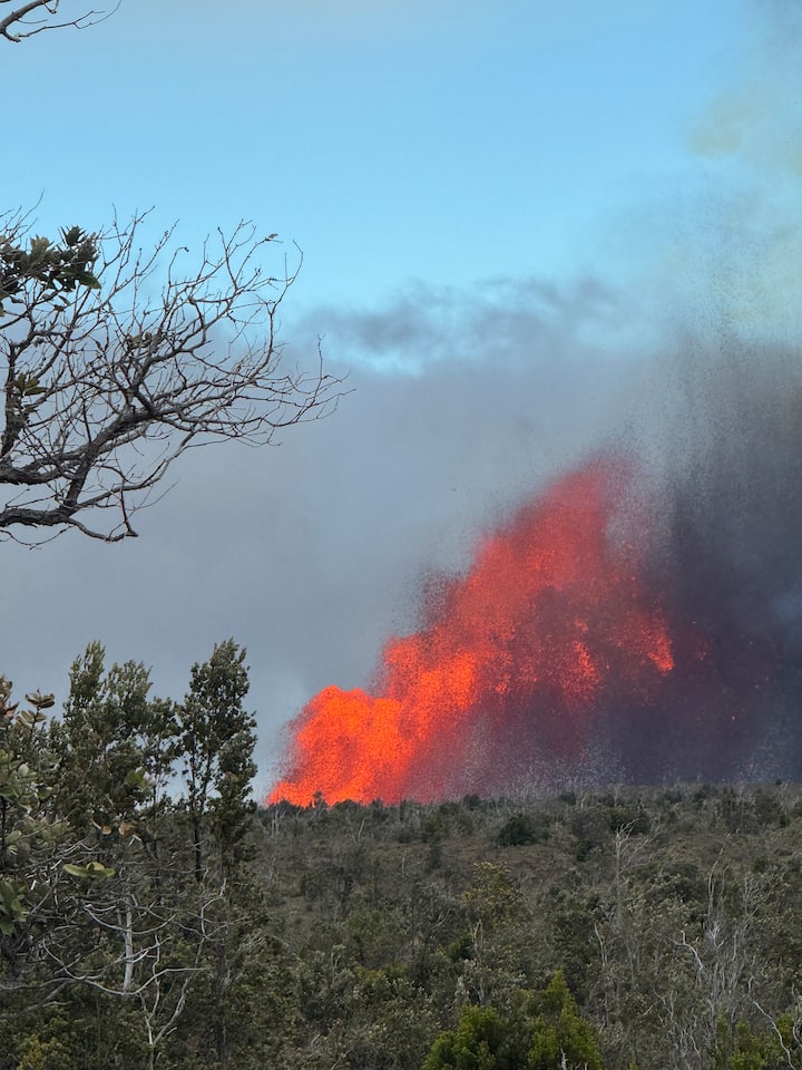 A Kilauea Volcano Farm Stay - Punaluʻu Beach, HI