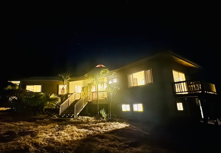 Big Island Getaway:farm Homestay Near Volcano Park - Punaluʻu Beach, HI