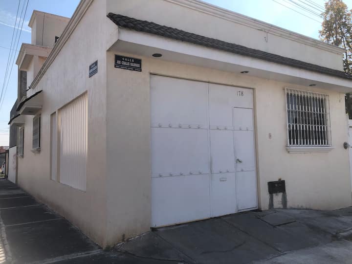 Casa De Descanso Cerca De La Central Y Estadio - Morelia