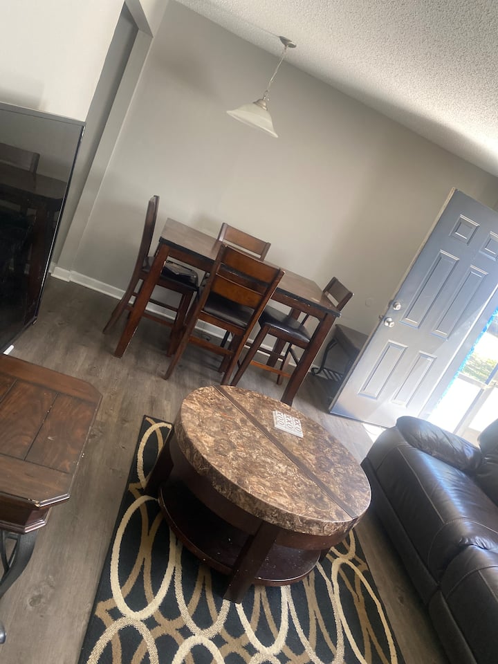 Cozy 2 Bedroom Spot - Altamonte Springs, FL