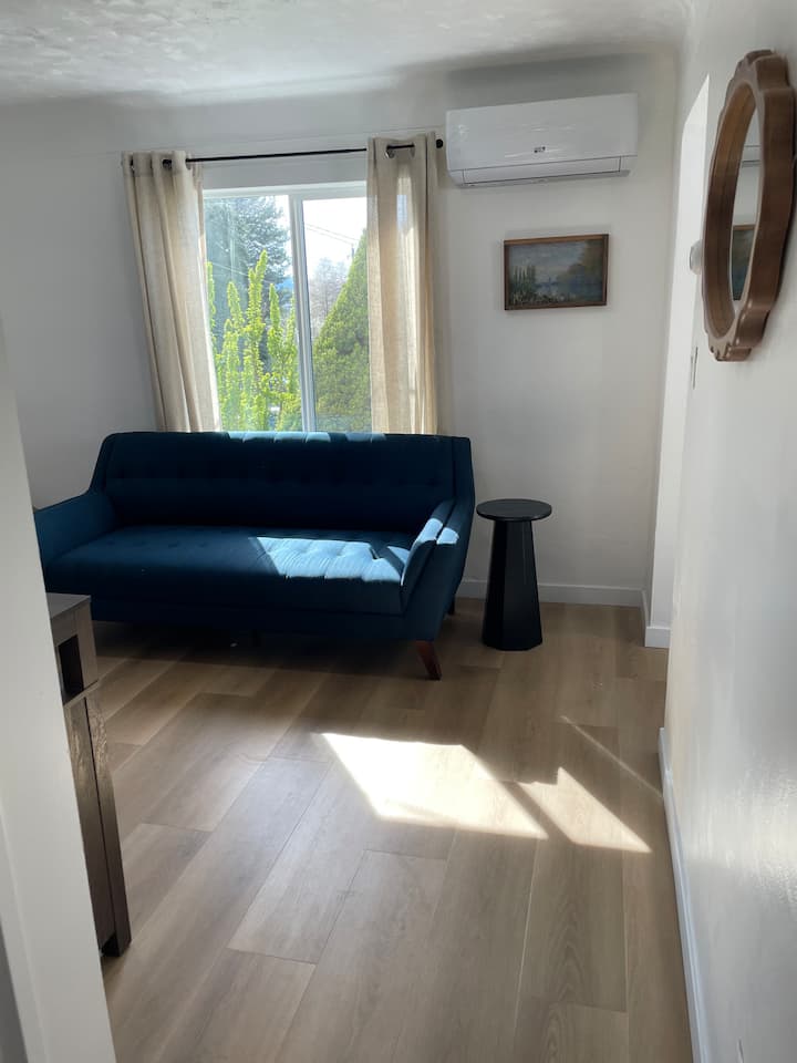 Delightful Duplex (Unit A) - Bremerton