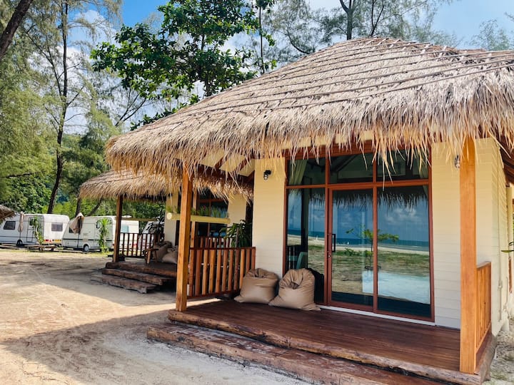 Ray Rai Beach  102 - Ko Chang