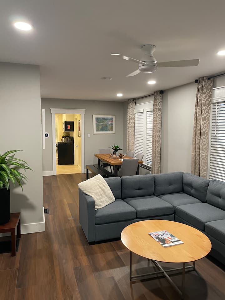 Ill!  Comfy Family Retreat Near Campus - 3br Home - Urbana, IL