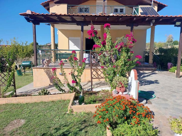 The Bougainvillea Villa - Halkidiki