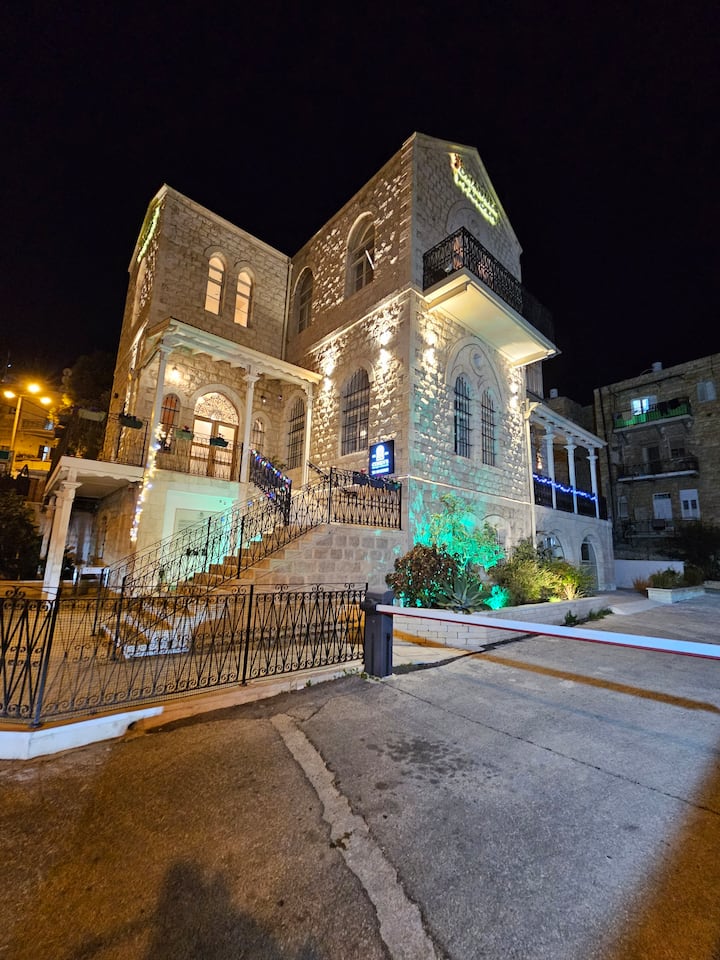 מלון כוהנ'ס - Cohen's Boutique Hotel - Israel