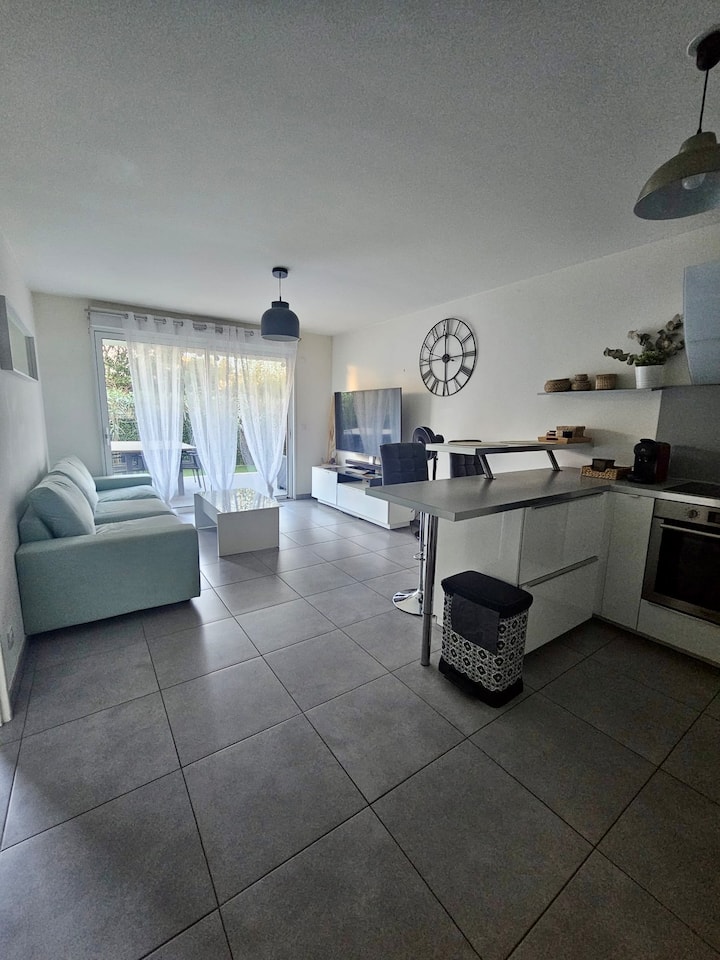 T2 Avec Jardin, Clim Entre Plages Et Centre Ville - Boulouris-sur-Mer