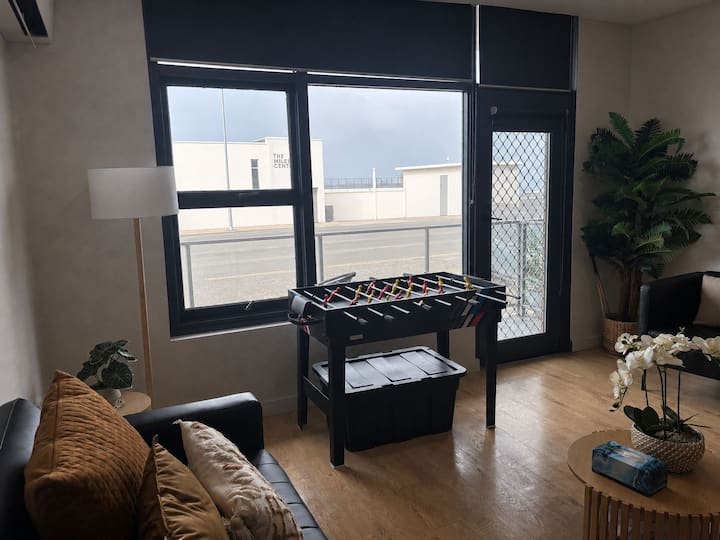 Beachfront Apartment In Brighton. - Sydney