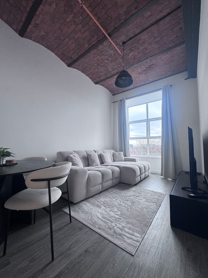 @The Red Brick Mill | 2br | Free Parking - Manchester