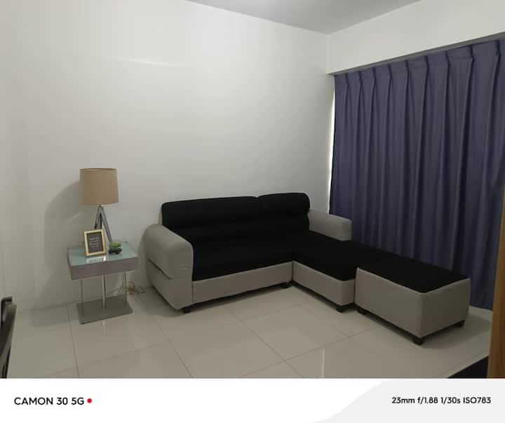 Family And Barkada Suite Room - Manila