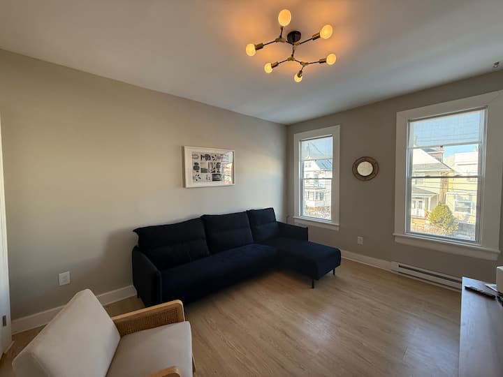 Sunny & Spacious Apt; Train To Nyc - Jersey City, NJ