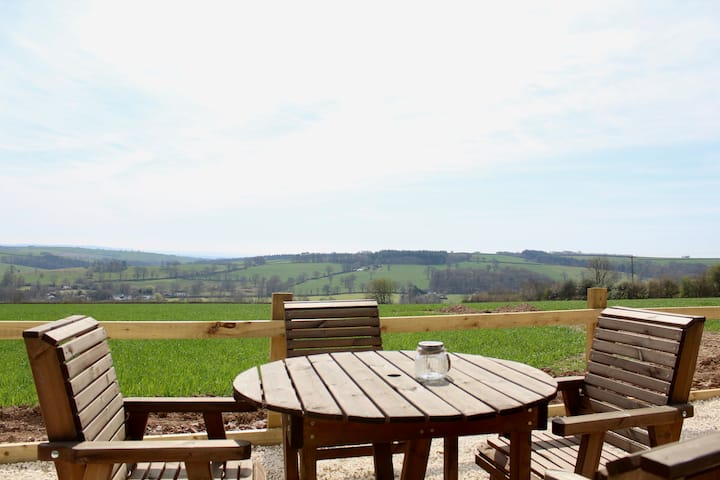The Bus On The Hill - Tiverton Castle
