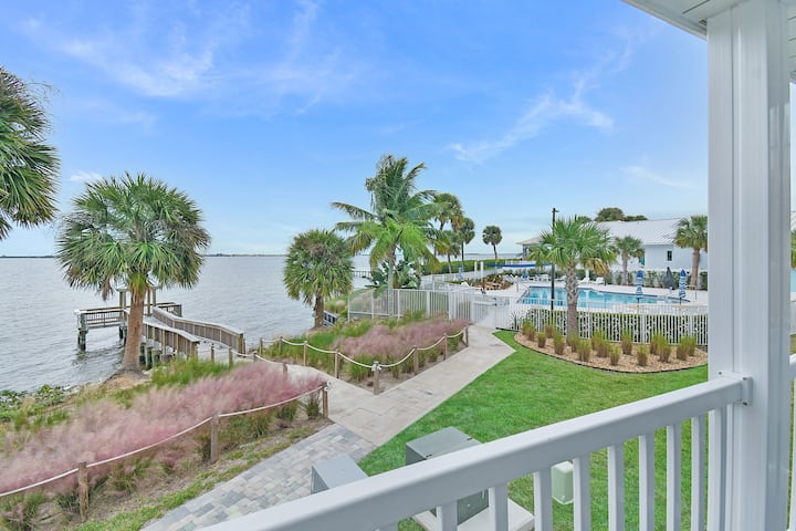 Hidden Gem — Quiet Season Waterfront Skydeck - Jensen Beach, FL