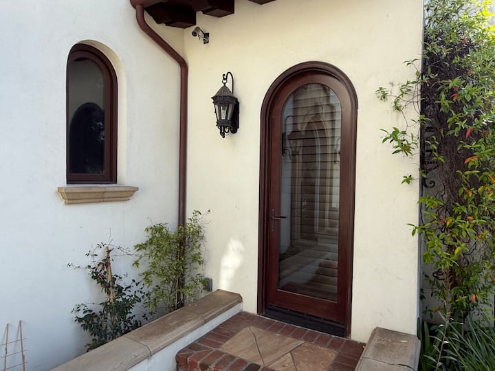 Charming Coronado Guest House - Coronado Island, CA