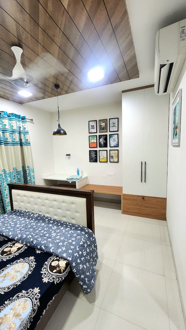 Airbnb Premium Stay With Balcony @Porur/dlf/parkin - Chennai