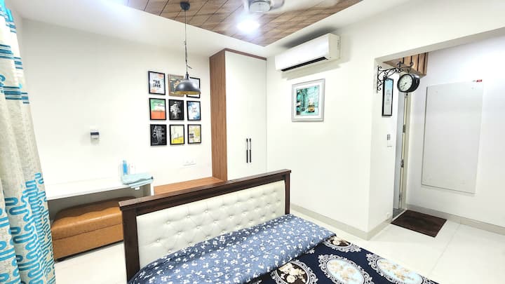 Airbnb Premium Stay With Balcony @Porur/dlf/parkin - Chennai