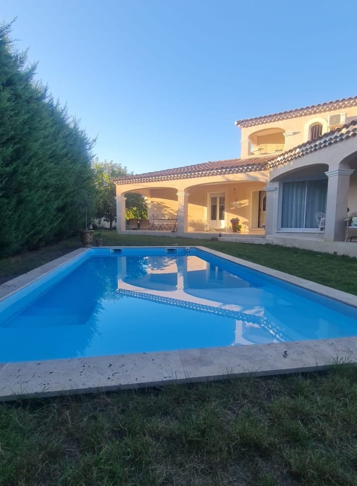 Chambre Privée, Avec Parking. - L'Isle-sur-la-Sorgue