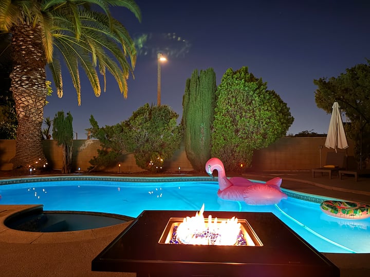 Fun House Pool+firepit, Bbq+ Disney - La Puente, CA