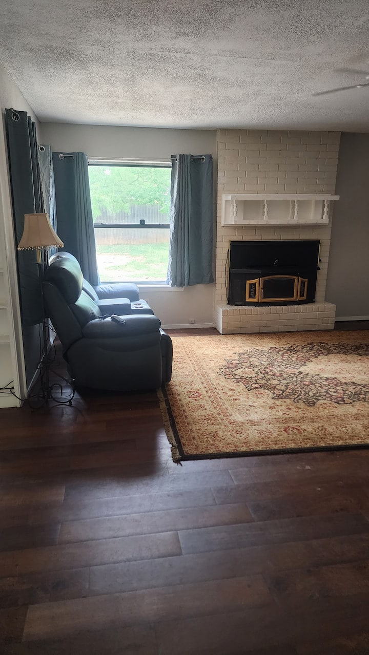 Private Room/ Shared Bathroom - Abilene, TX