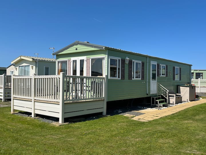 Clare’s Caravan Holidays - Aberdovey