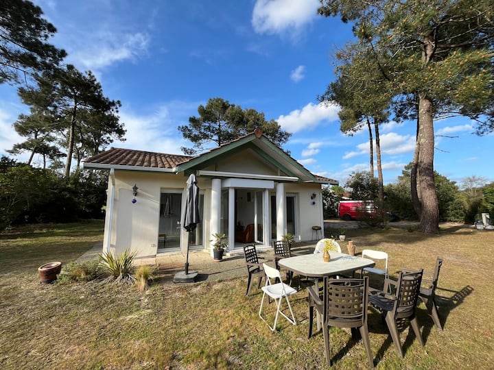 Maison Familiale Au Cœur De La Pinède. - Lacanau