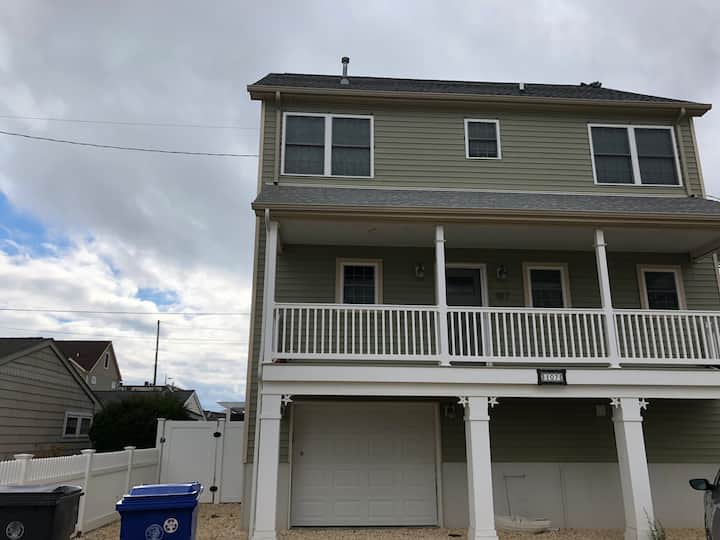 Ortley Private Beach/pool Club(2+) Jacuzzi, 5 Beds - Seaside Heights, NJ