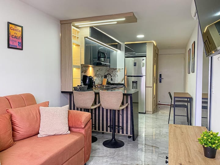 The Perfect Combination Of Location And Comfort - Cali