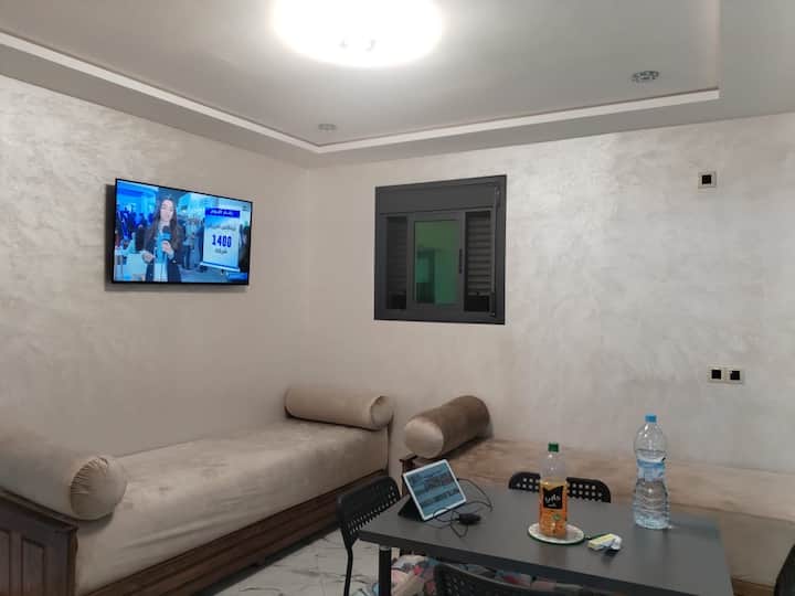 Logement Moderne Et Bien Placé - Meknès