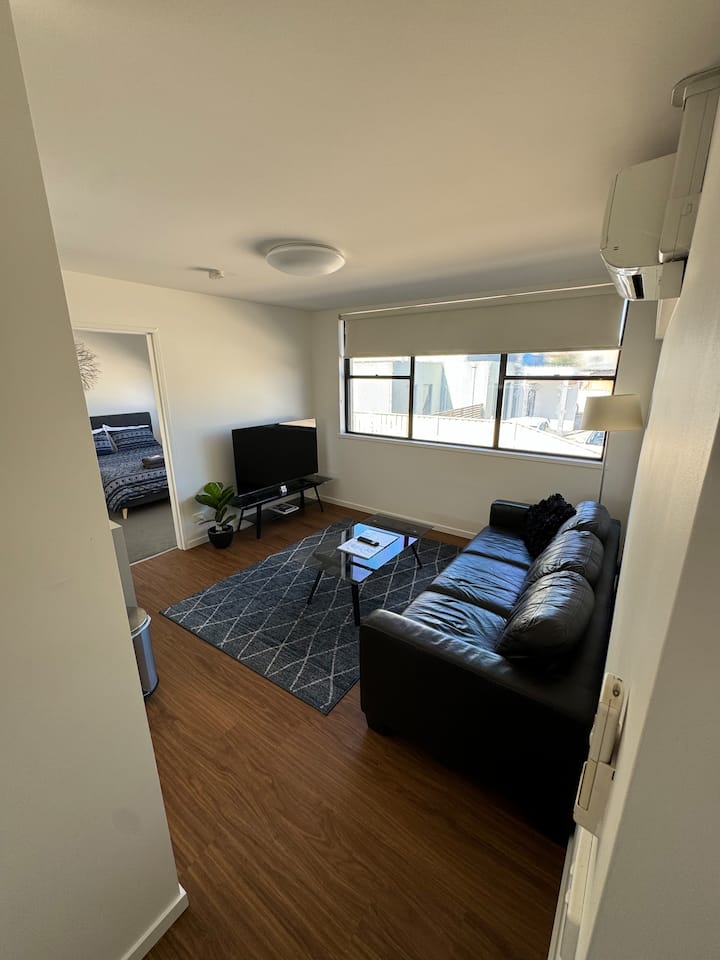 Kick Back On Wills - Bendigo