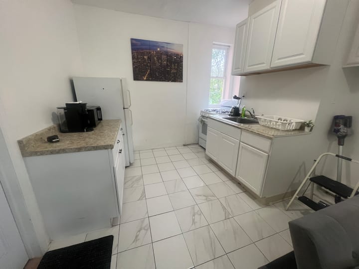 Apartment In Woodside - Long Island, NY