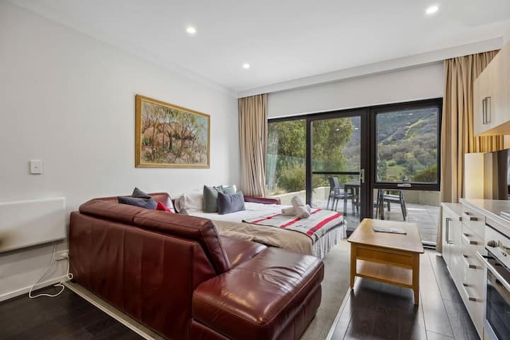 Lantern 13 - Deluxe Terrace - 스레드보