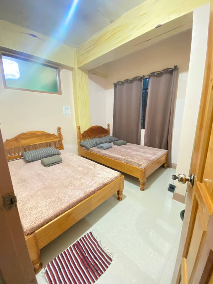 Whole 1st Floor For 15 (Or 17pax) At Id Sidi Inn - Sagada