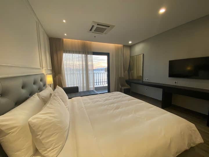 Studio Golden Bay | Yên Tĩnh | View Vịnh | Netflix - Da Nang