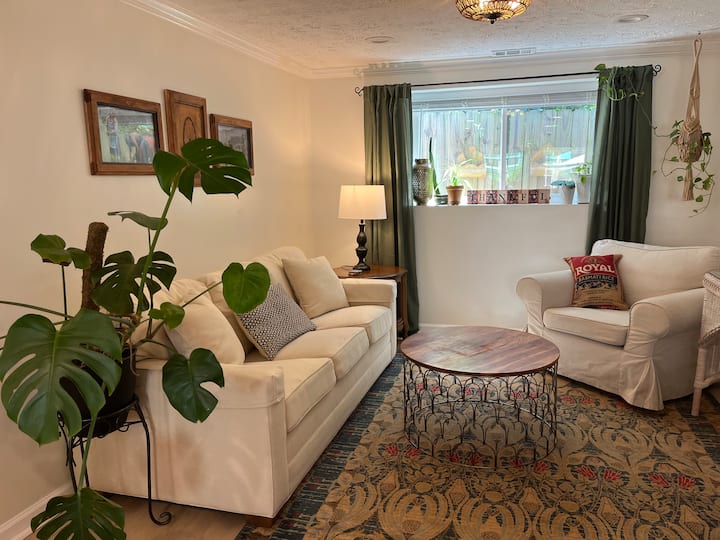 Clarkston Carriage House - Decatur, GA