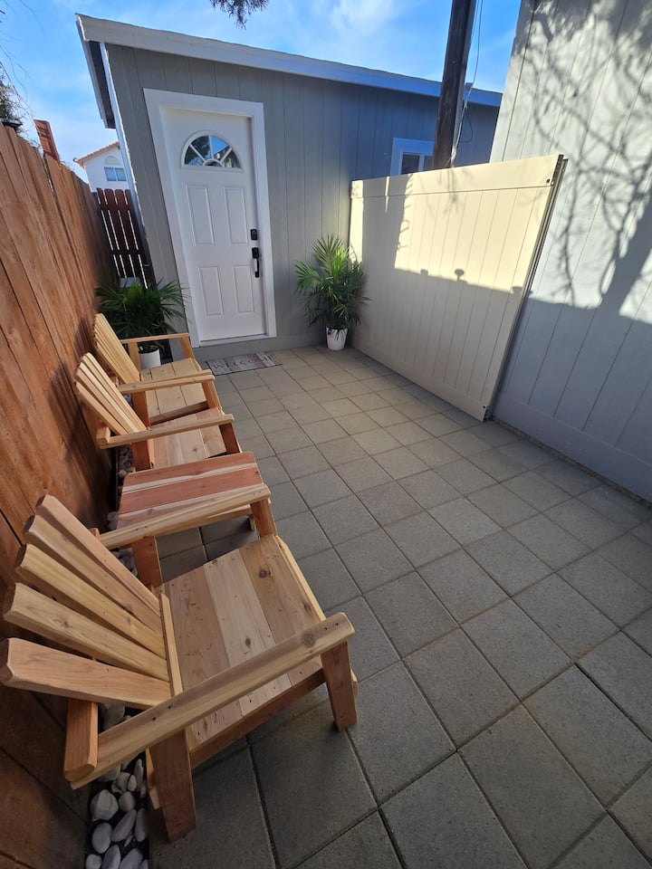 Hermosa Casita Privada - Perris, CA