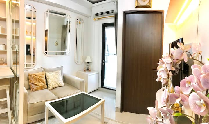 2br Modern Sanctuary @ Trans Studio Cibubur - Cibubur
