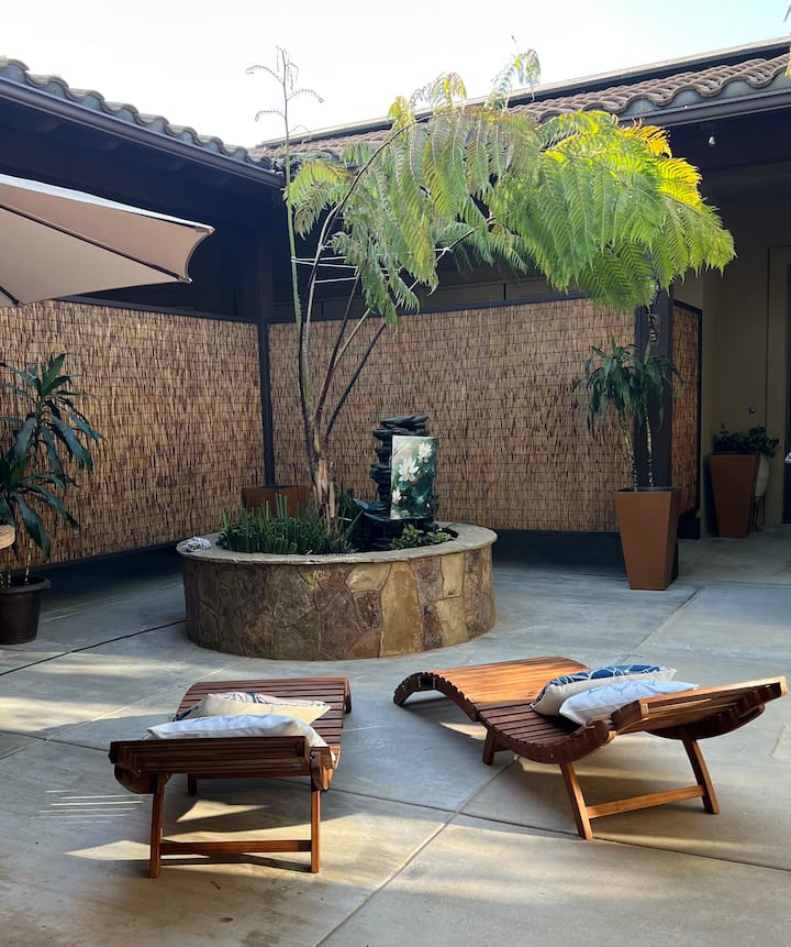 Two Private Rooms — Cozy Corner In Fallbrook, Ca. - Fallbrook, CA