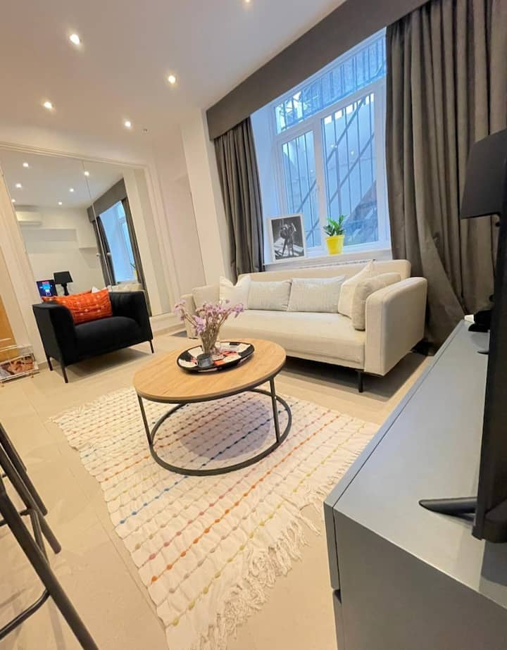 1 Bed Flat In Prime Mayfair - Mayfair - London