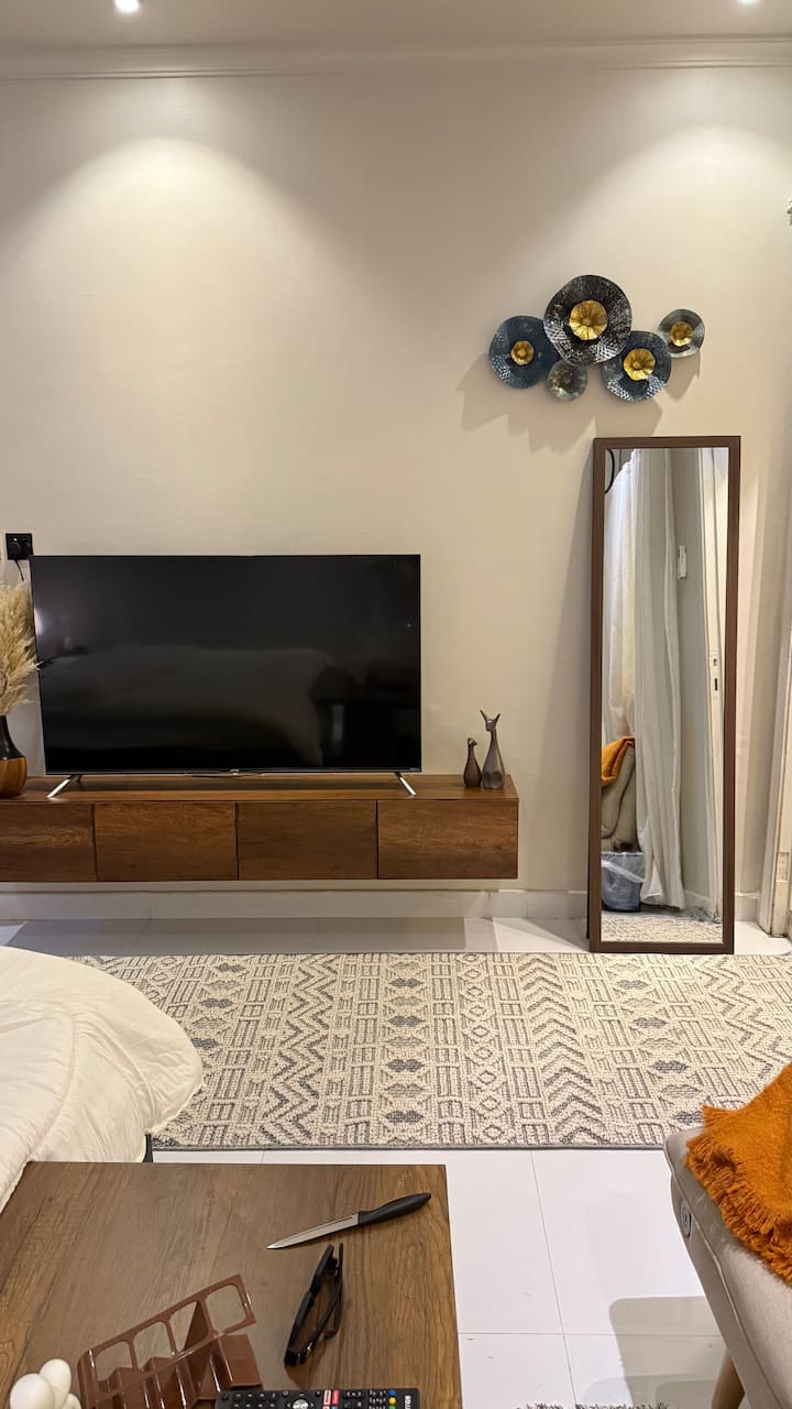 استديو مودرن مع سطح (دخول ذاتي) - Jeddah