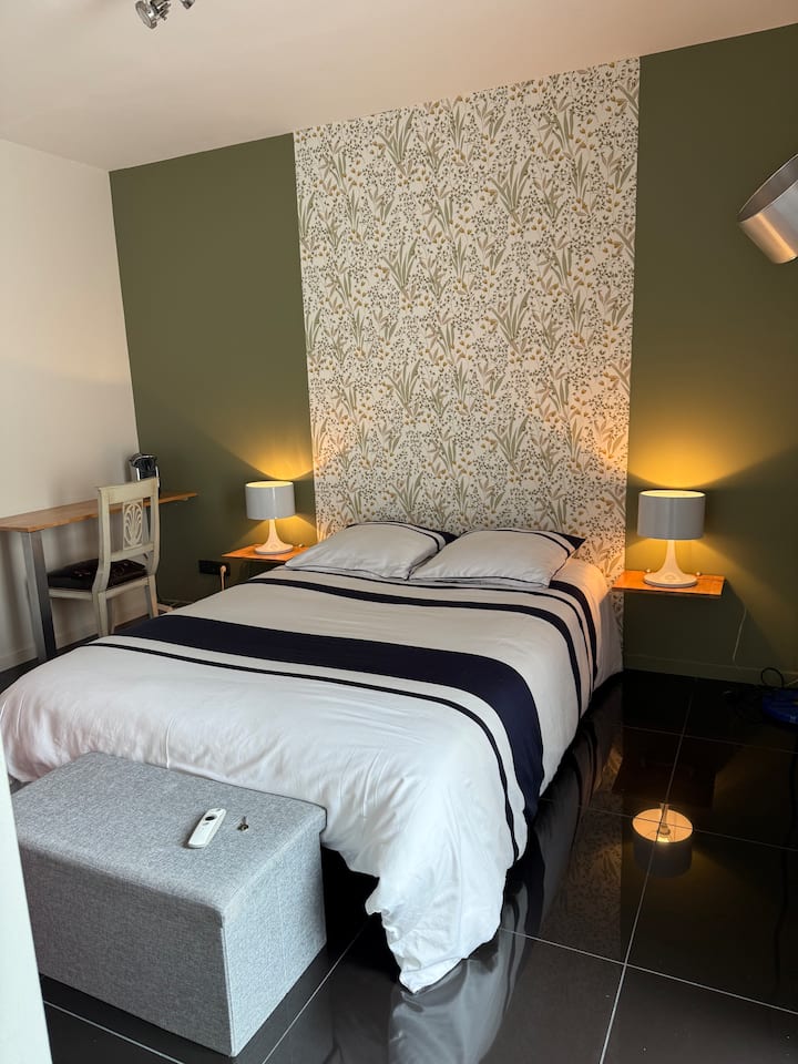 Chambre Entrée Indépendante - Bourg-en-Bresse