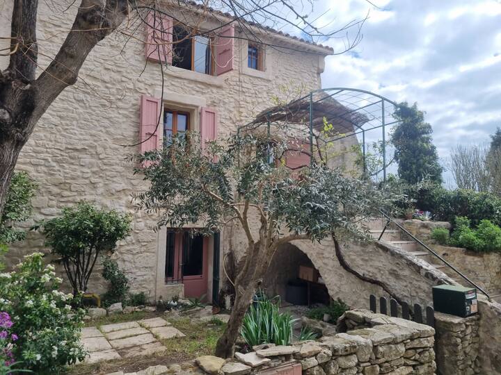 Maison De Charme à Dauphin , Luberon - 4 Personnes - Forcalquier