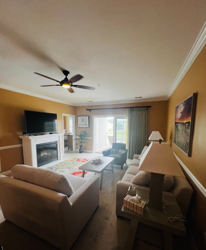 2br/2ba Condo | Pool + Golf Views 2 Miles To Beach - Myrtle Beach, SC