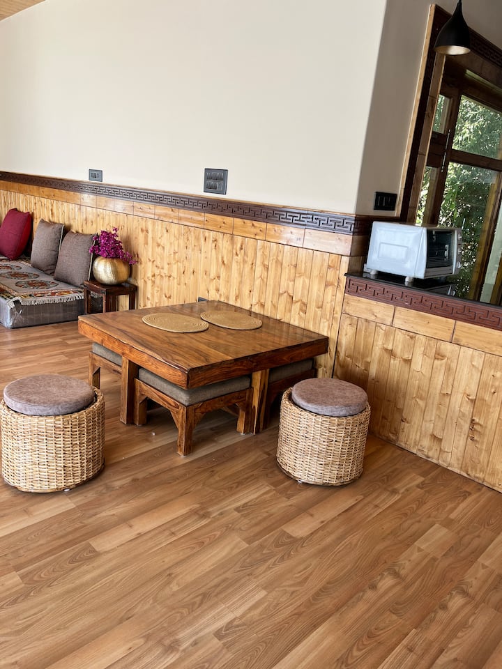 Gyaslang Guesthouse - Leh