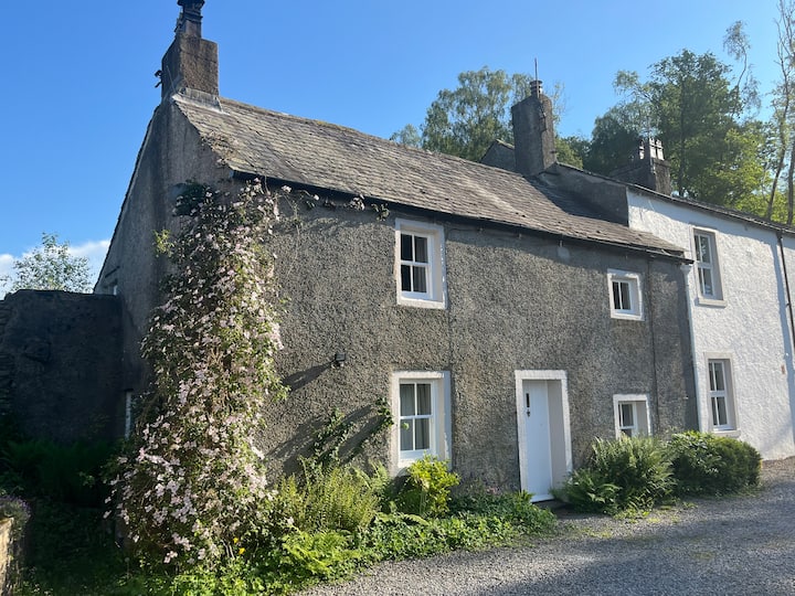 Traditional Lakeland Cottage - Bassenthwaite Lake - Keswick