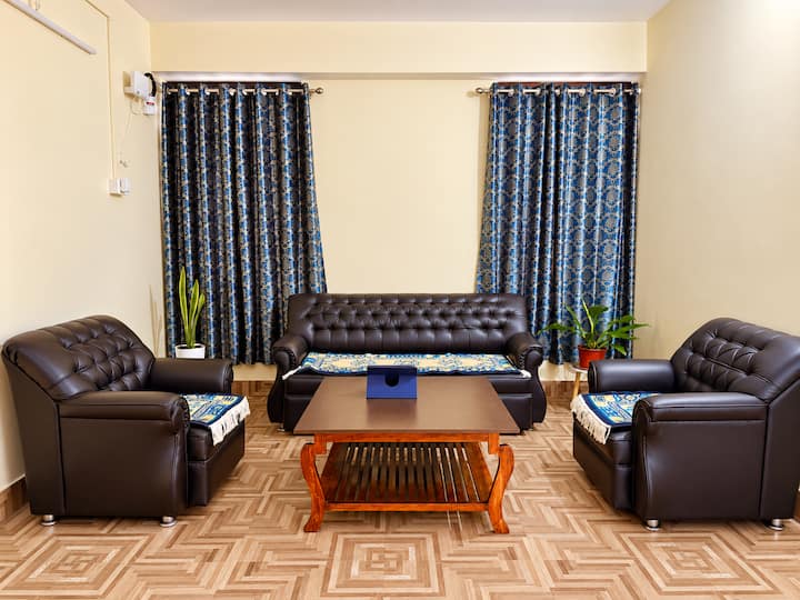 2bhk/2baths Pvt Kitchen, Balcony, Free Parking - Gangtok