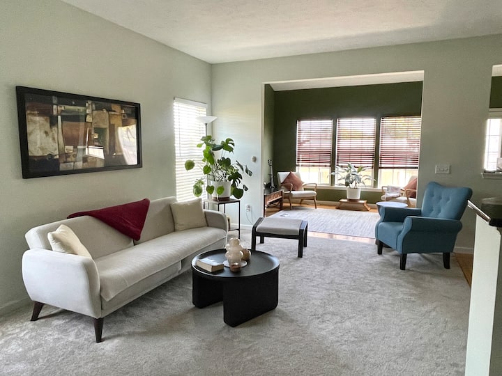 Private Room And Bath In Berea - North Olmsted, OH